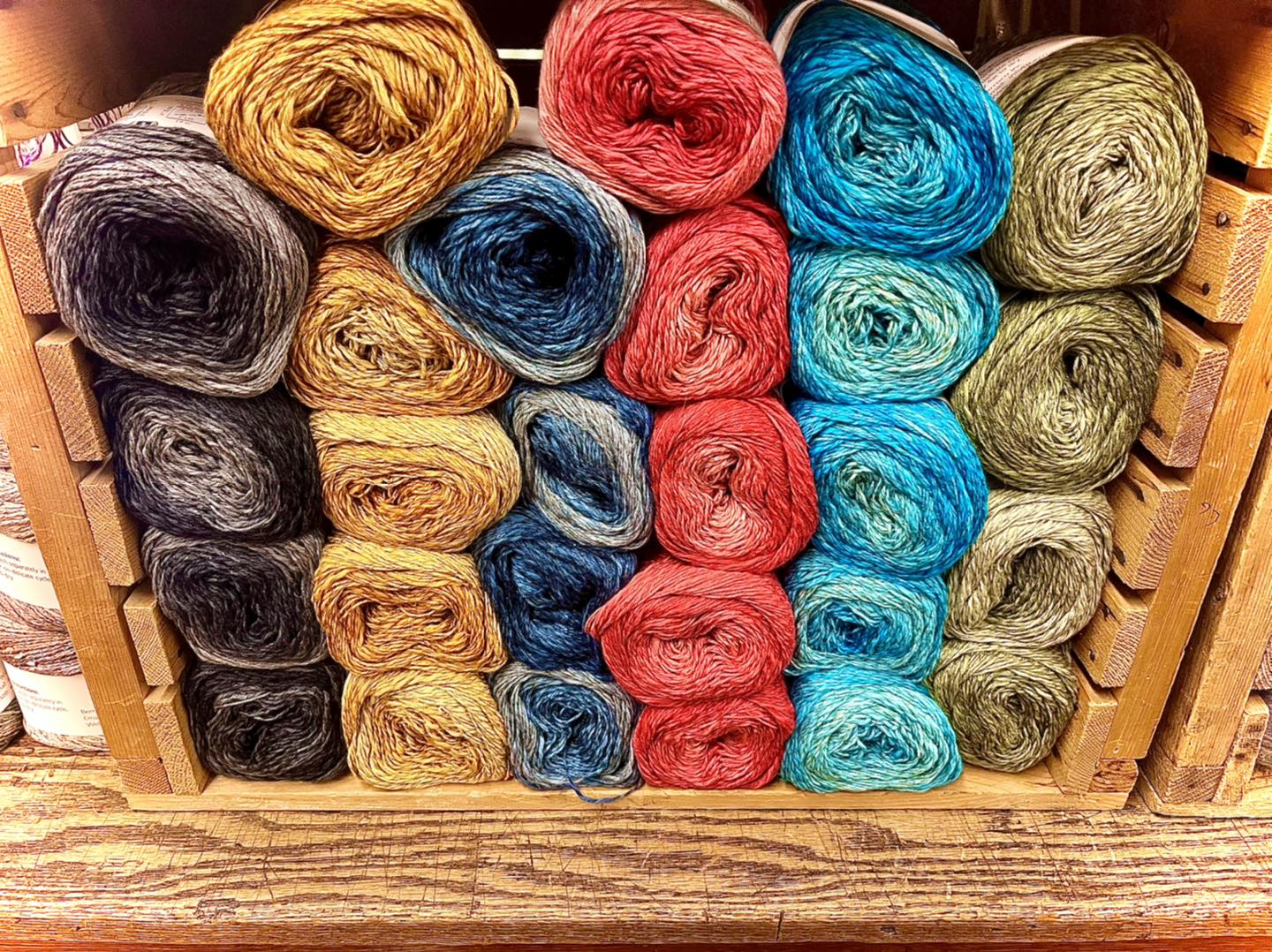 Intertwined Yarn, Gallery and Boutique | Two Rivers Wisconsin