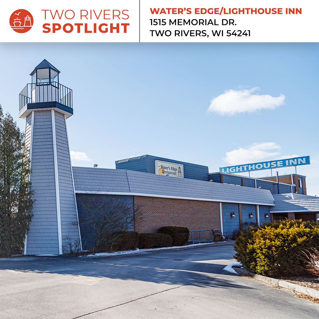 Lighthouse Inn on Lake Michigan / Water's Edge Restaurant | Two Rivers ...